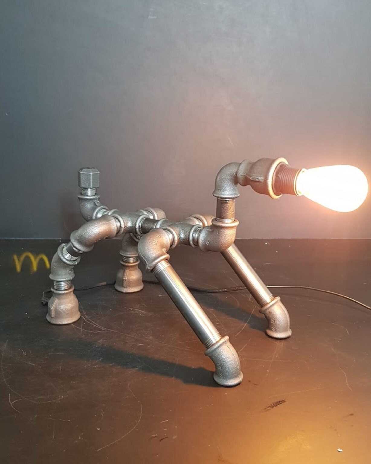 PipeLight Happy Dog - Pipe Light